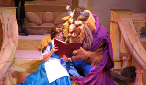 Le spectacle Beauty and the Beast Live of Stage du Disney’s Hollywood ...